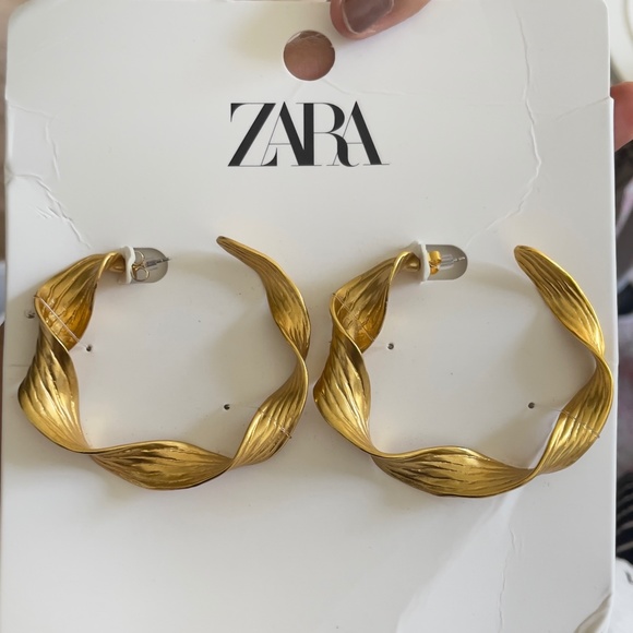 Zara | Jewelry | Zara Limited Edition Textured Hoop Earrings You Cannot ...